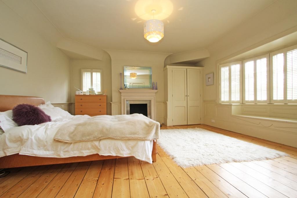 6 bedroom property for sale in Heath Road, Weybridge, KT13 (Ref ...