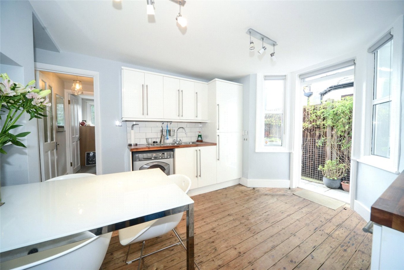 2 bedroom property for sale in Manor Road, London, SE25 (Ref CRY210094 ...