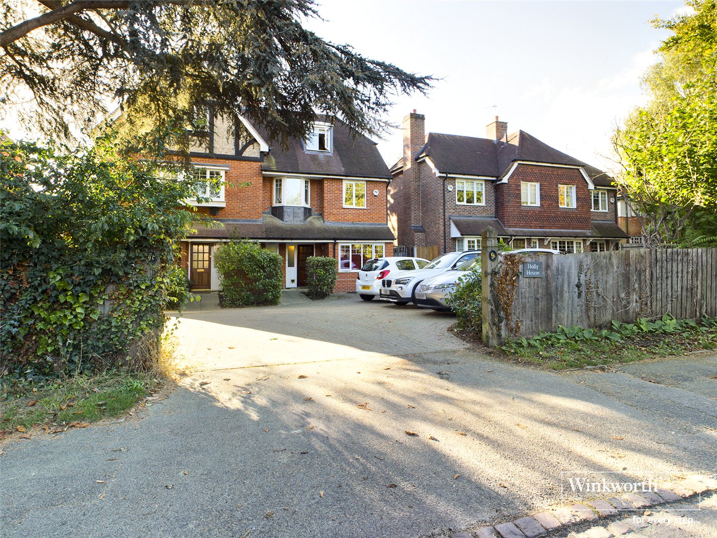 5 Bedroom Property For Sale In Parkside Road Reading Berkshire Rg30